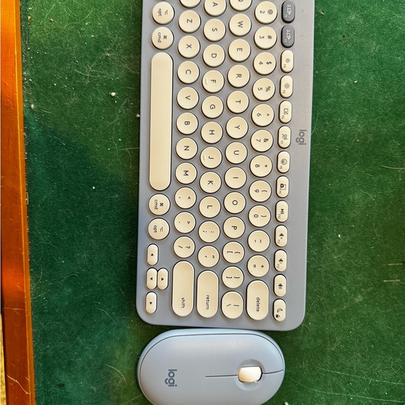 Logitech | Computers, Laptops & Parts | Logitech Wireless Keyboard And ...